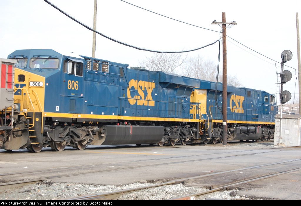 CSX 809 & 806